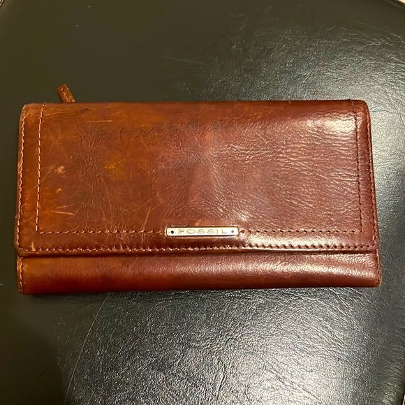 Fossil | Bags | Fossil Leather Snap Wallet | Poshmark